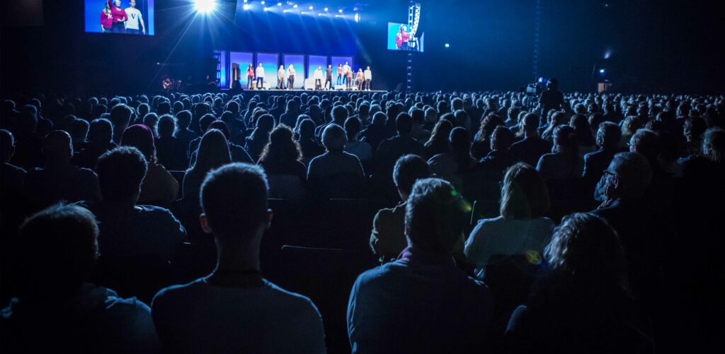 Tour - Life on Stage